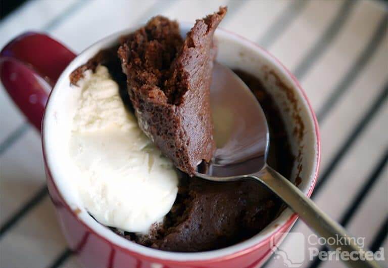 Easy Chocolate Mug Brownie - Cooking Perfected